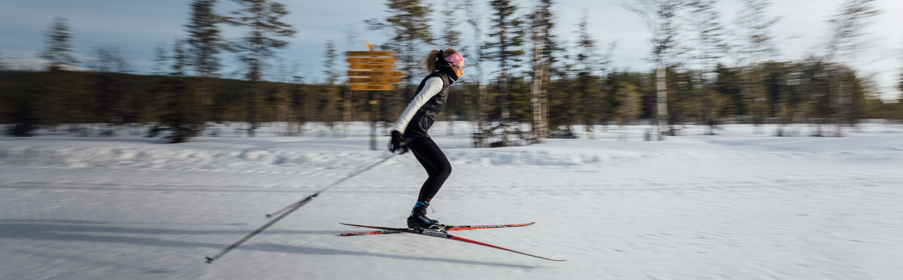 Skiing socks & Base layers - discover the FALKE selection | FALKE